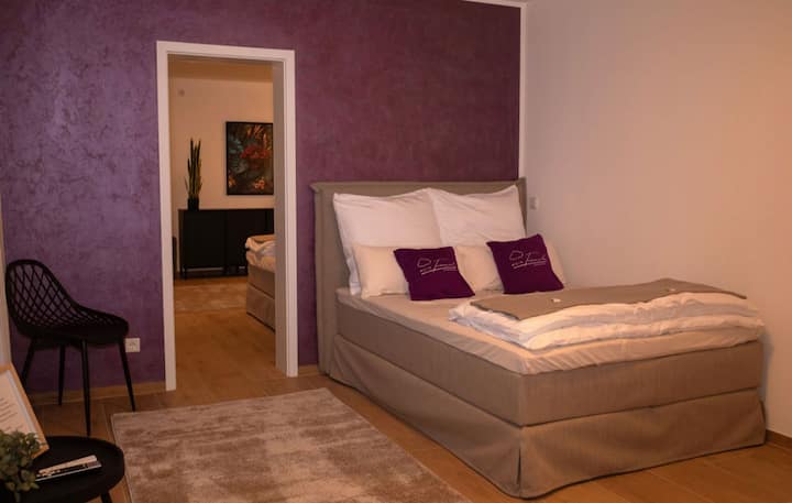 Neu&gemütliches Lila Apartment - ビーレフェルト