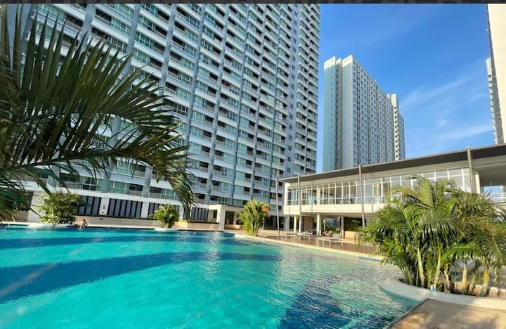 Zt14市区，出门就是海滩，生活便利，拎包入住，可以做饭洗衣服，房间楼层随机安排 - Jomtien