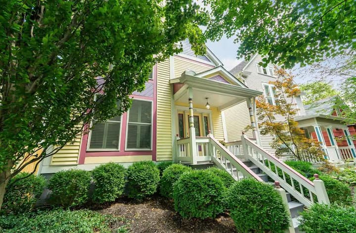 Short North Home 4br W/backyard- 2 Car Garage - 콜럼버스