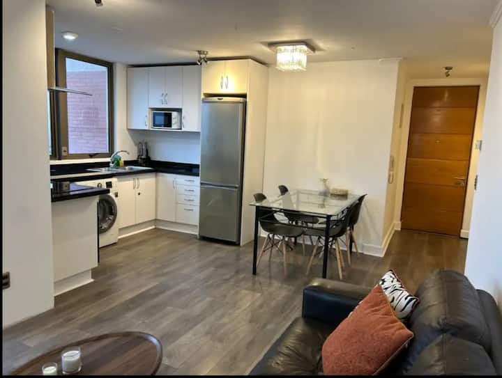 Departamento En Excelente Sector - Las Condes