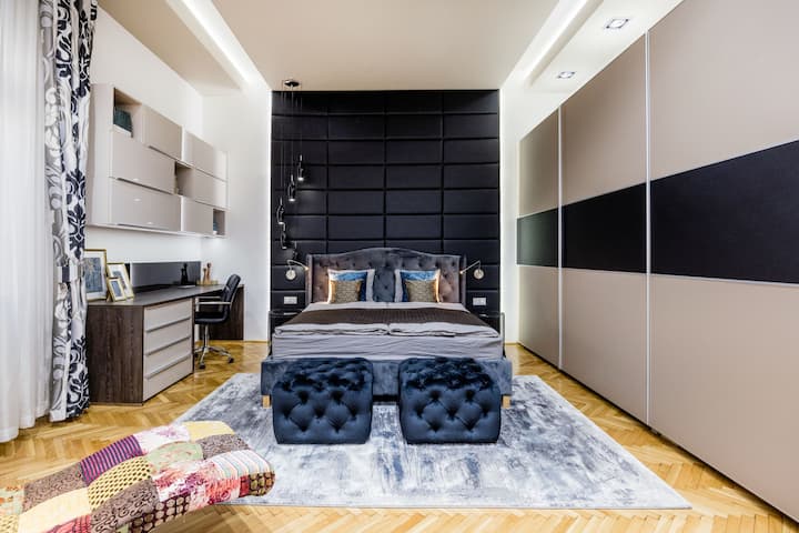 Spacious Designer Home With Premium Touches - Budapest