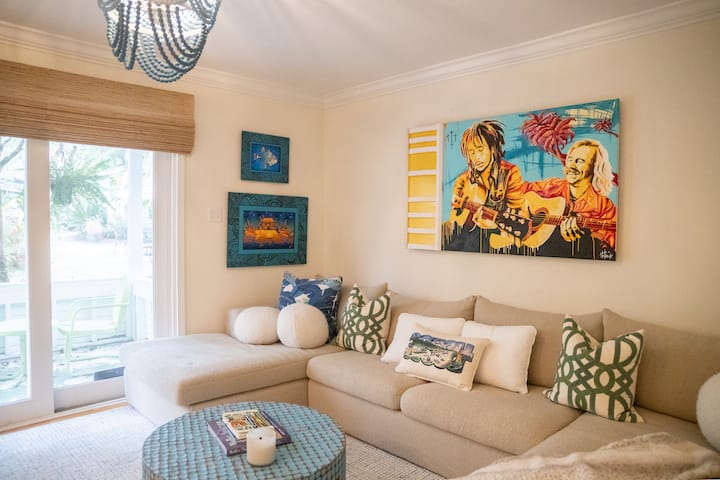 2br/2.5ba Perfect Location! Downtown Sanctuary - Ocean Springs, MS