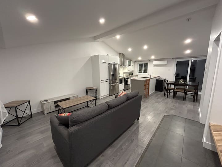 Suite Moderne Près à La Montagne - Sutton