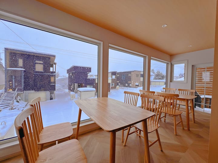 雪玉Snowball Hostel Twin Bed Room 200m To Ski Resort - 富良野市