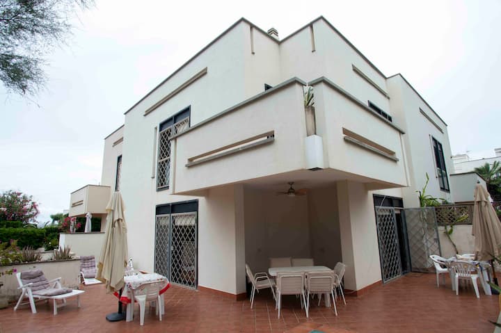 Villa Al Lungomare - Santa Marinella