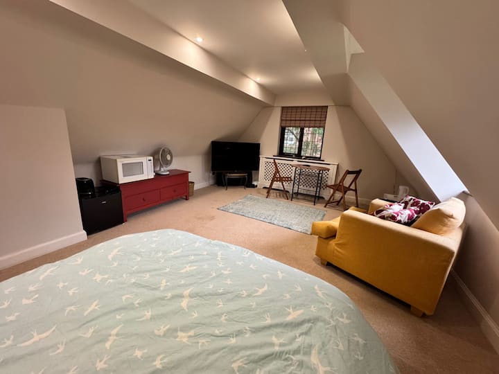 Private Suite In Tunbridge Wells - Crowborough