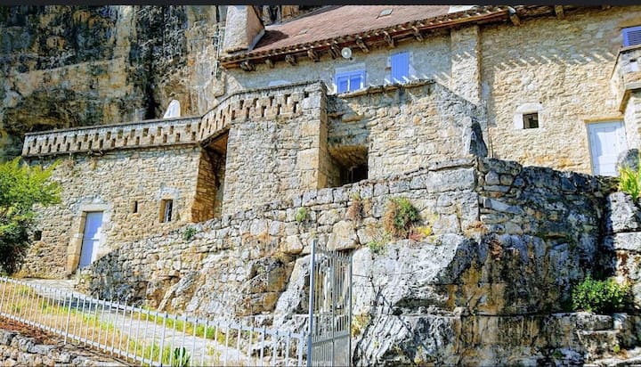 Maison Semi Troglodyte. - Saint-Cirq-Lapopie