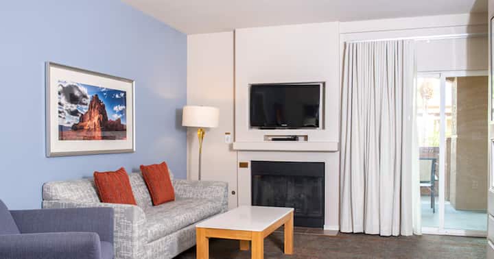 Three-bedroom At Worldmark Boulevard - Sleeps 8! - Henderson, NV