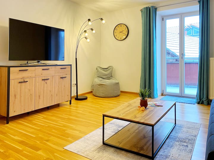 *Goldpath* Fewo Comfort-central-balkon-tiefgarage - Waldkirchen