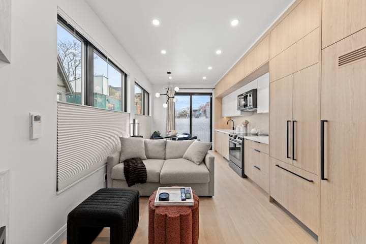 2 Bdrm | Ossington Ave | Stylish |Transit | Wfh - Toronto, ON