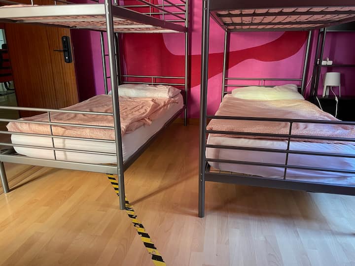 4 Bed Private Room (R6b) - Madrid