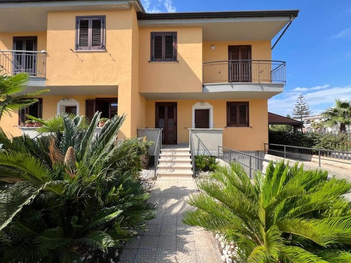 Renée Guest House - Paestum, Italia