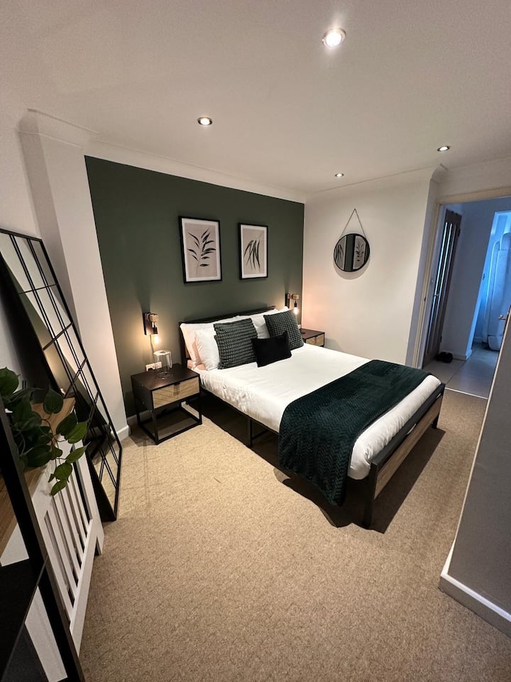 The Central Nook -Free Parking, Contractor&holiday - Cardiff