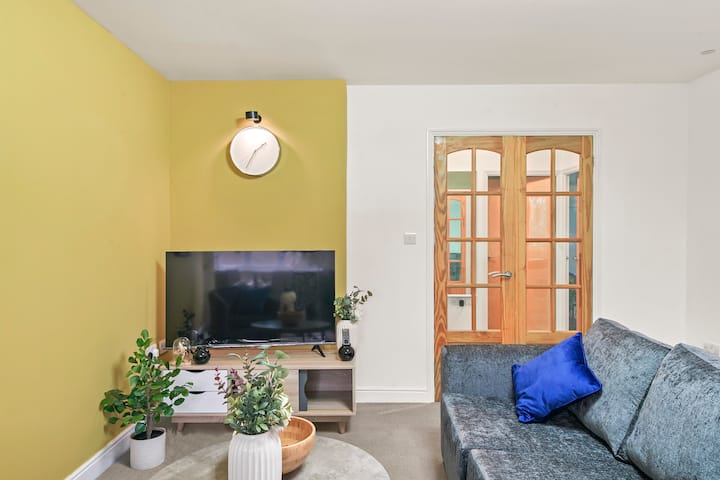 2-bed, Free Parking, Near Excel - Woolwich