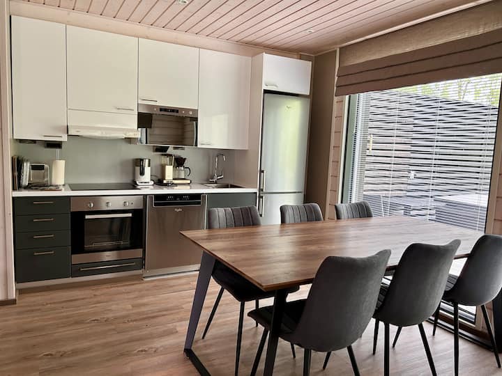 Golfarinkunnas 7d / 65m2 / 6hlö / Poreallas - Jämsä
