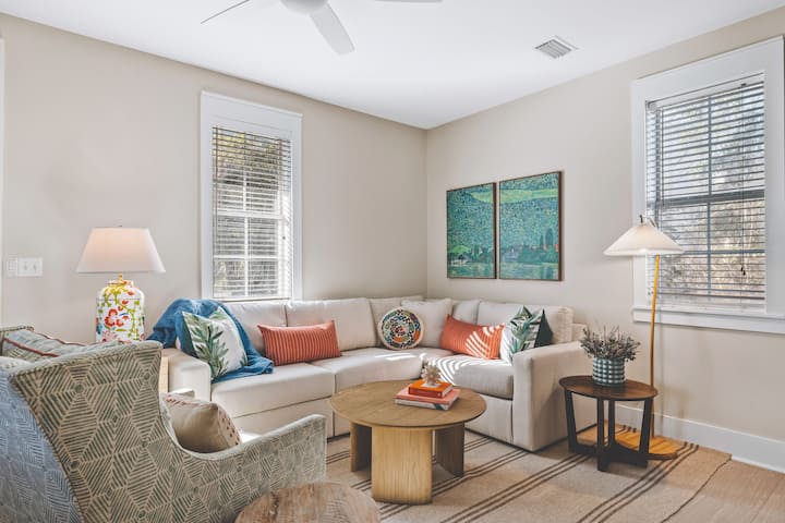 Buttercup Bungalow - Seaside, FL