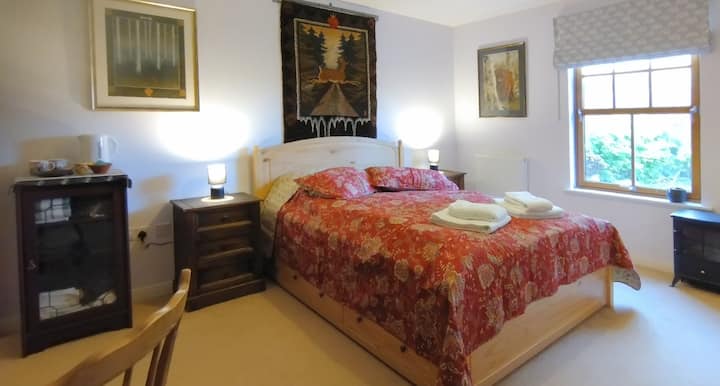 Large Comfy En-suite In Crail - Crail