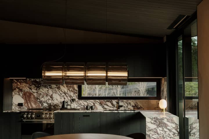 Valo House - Squamish
