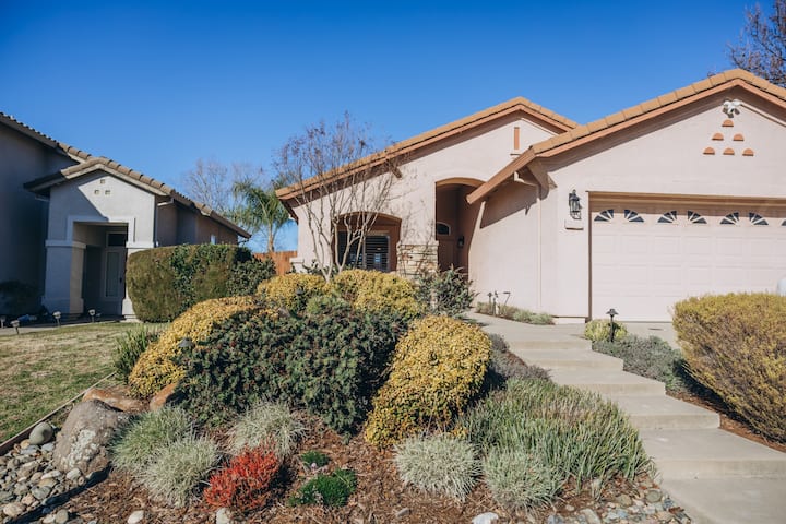 Stylish Folsom Getaway House With A Pool - Folsom, CA