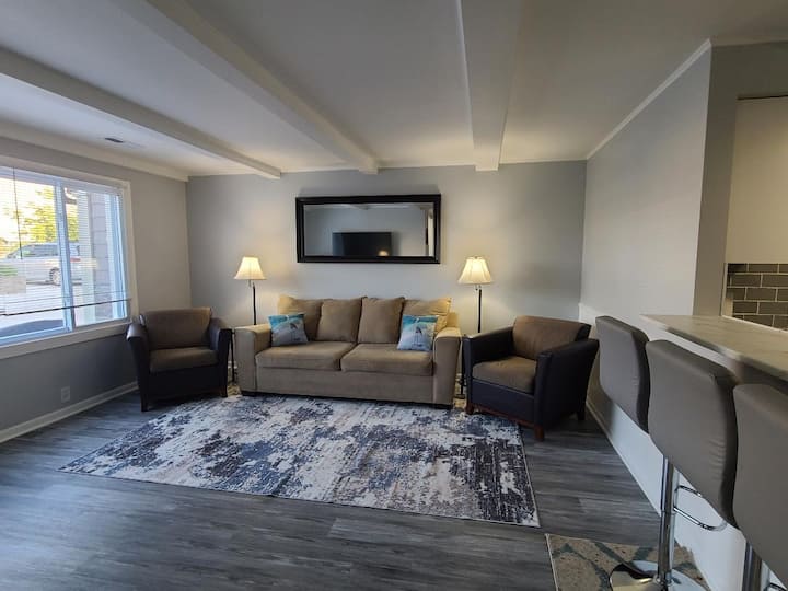 Cozy Boathouse By Cedar Point! - Skyhawk, Sandusky