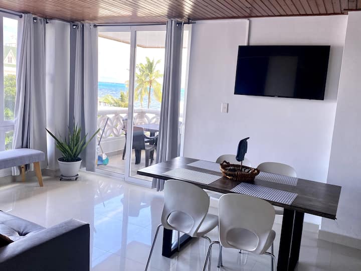 Amplio Y Central Apartamento Con Vista Al Mar - San Andrés