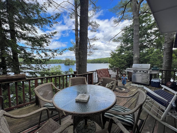 Charming 3-bedroom Raymond Pond - Range Pond State Park, Poland Spring