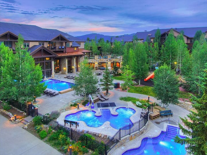 Grand Timber Lodge Jan 25 Thru Feb 1 Ski In/out! - Breckenridge, CO