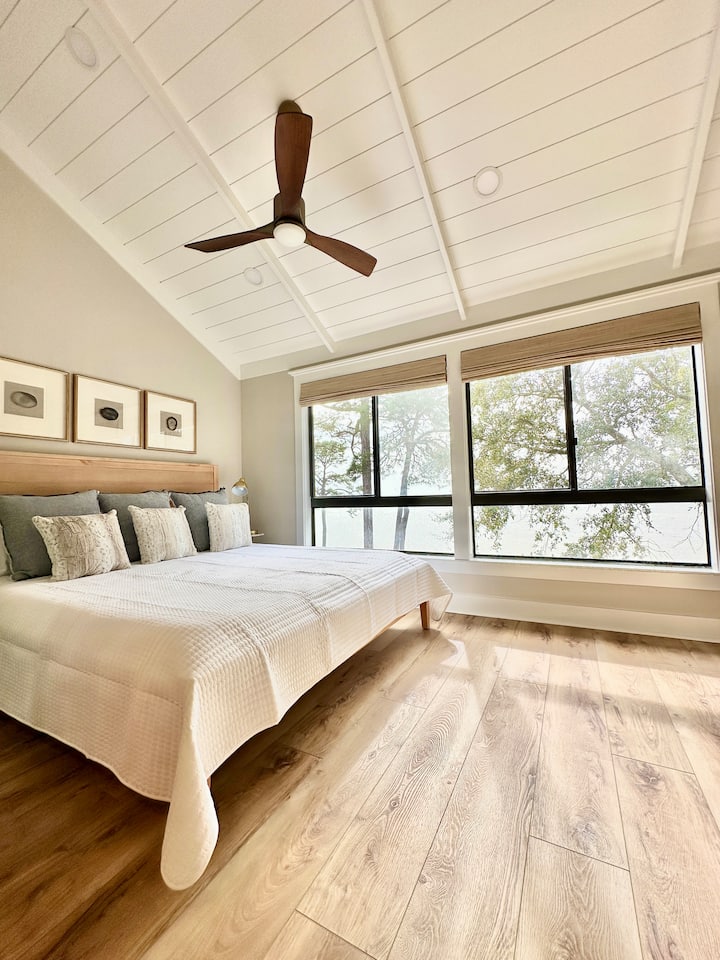 Bay Front Near Gulf | Elegant & Private Stay - Niceville, FL