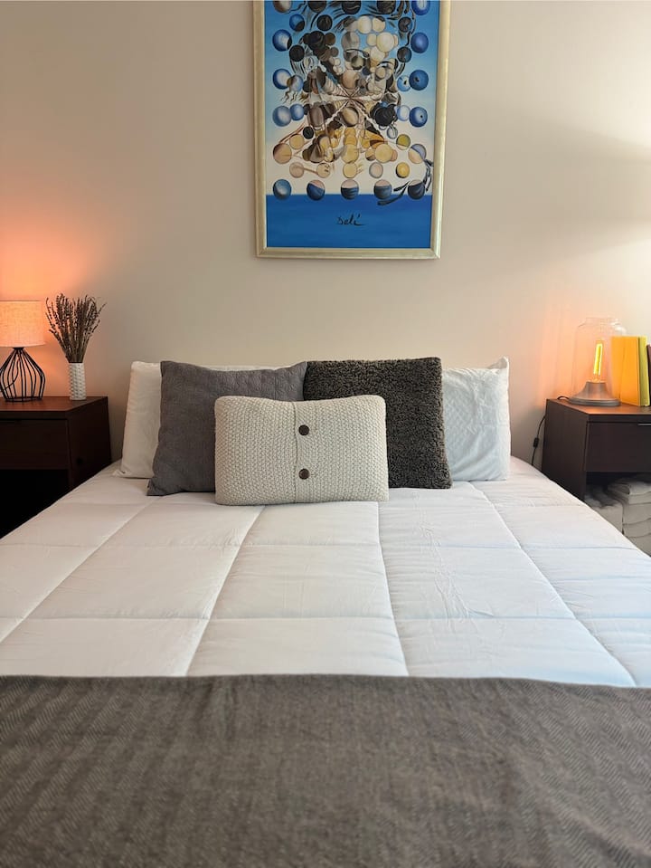 Colorful And Stylish Home Near Chase Center - San Francisco, CA