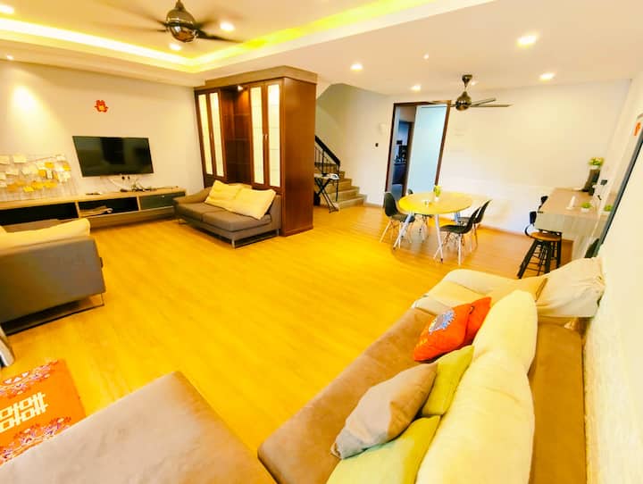 Kulai 2story 13pax Near Ioi Mall/jpo/airport/aeon - Senai