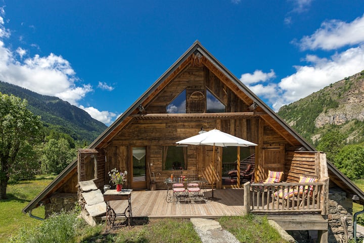 L'ecrin Des Hautes Alpes: Chalet Ecogîte De Charme - Réallon