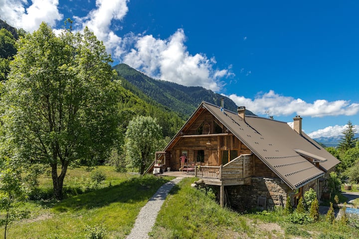 L'ecrin Des Hautes Alpes: Chalet Ecogîte De Charme - Réallon