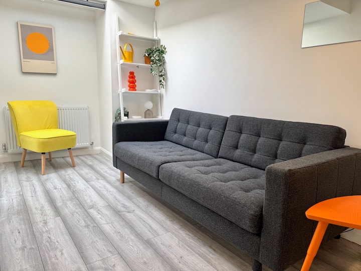 Modern 3br City Apartment Close To Metro - Londres