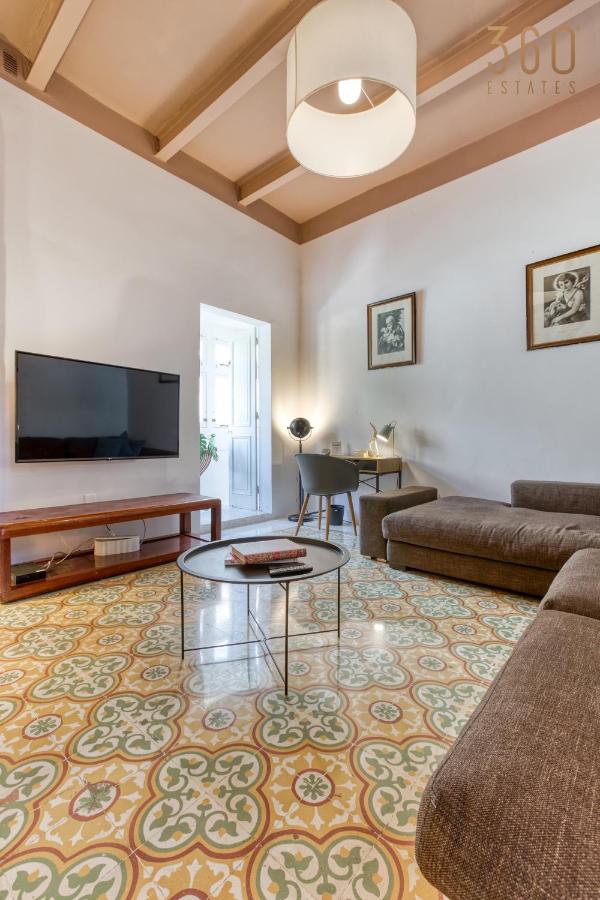 Stunning 3BR Home with chic Interiors & Backyard! - Houses for Rent in ...