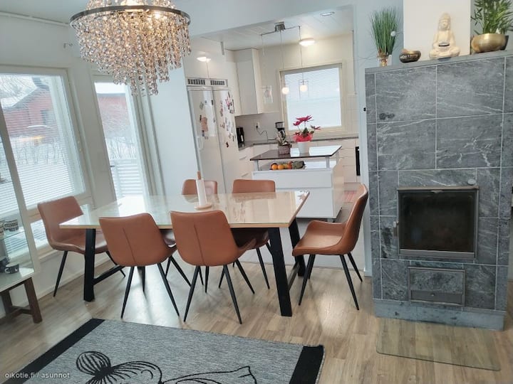 Spacious Modern Home 15min Airport - Vantaa