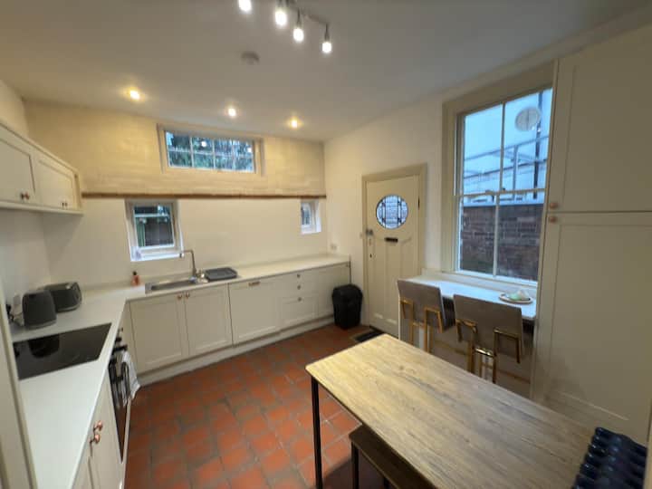3 Bed Town Centre Apartment - イギリス ベドフォード