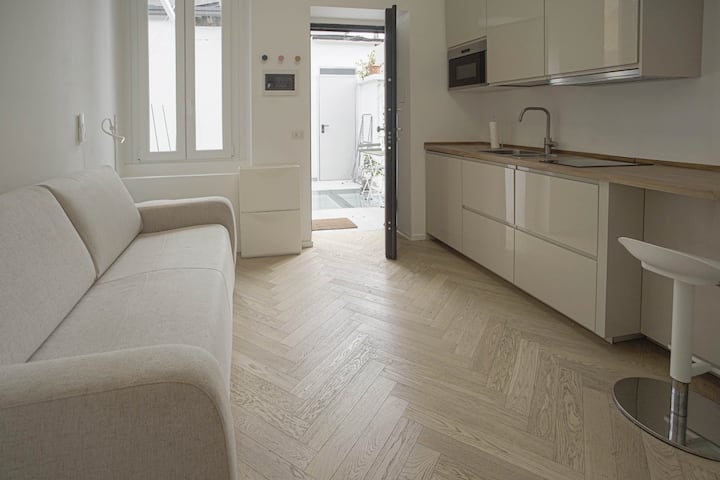 Tiny House With Terrace - Milan