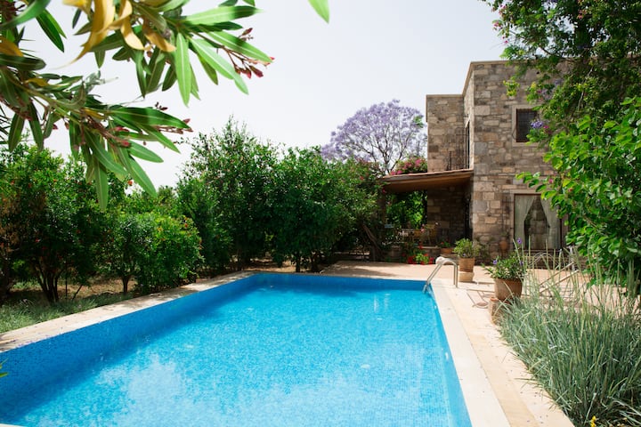 Stone Villa W P In A Natural Area In Bodrum Bitez - Torba