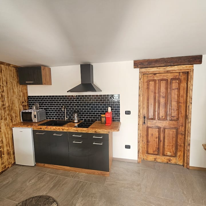 Alloggio Moderno & Borgo Montano - Vallée d'Aoste