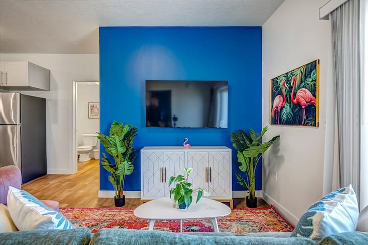 Tropical 2bd 2ba - Brand New! - Loveland Living Planet Aquarium, Draper