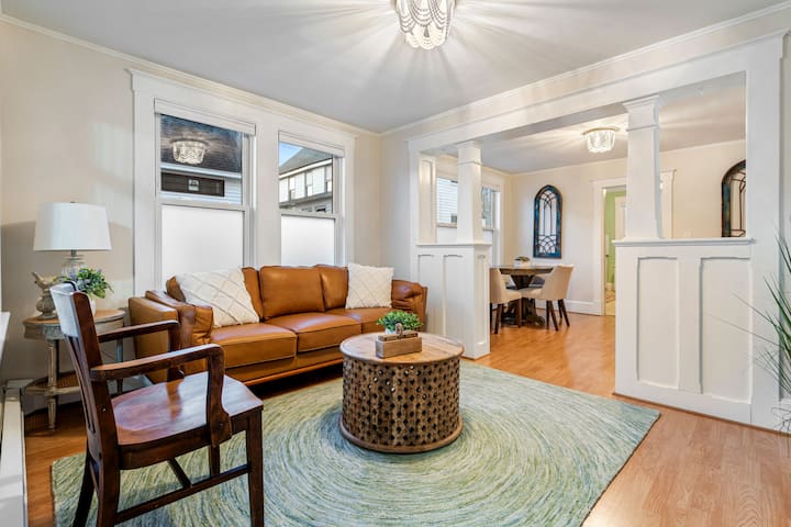 Walk To Beach | Patio | Full Kitchen | Parking - Old Orchard Beach, ME