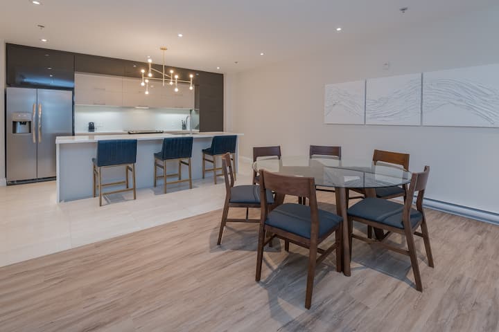Apartment With Balcony In The Heart Of Old Quebec - Quebec City
