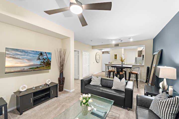 Charming 1br Retreat- Disney & Newport Beach - Irvine, CA