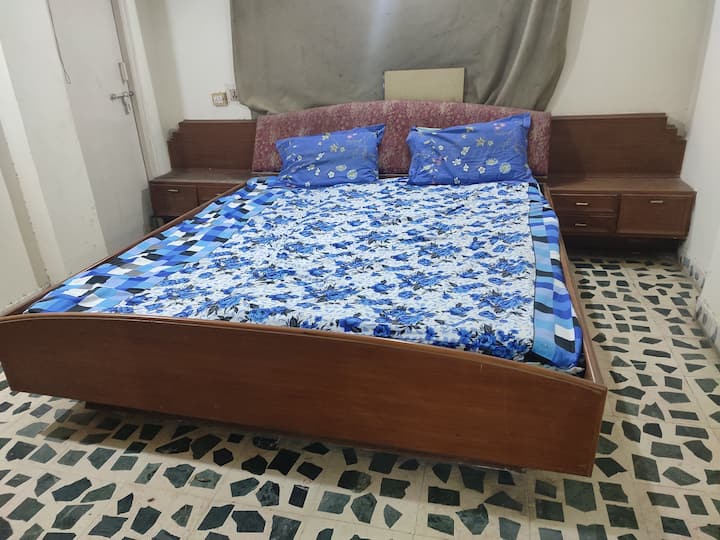 3bhk For Couple/family +Bathtub And Breakfast Incl - Ahmedabad