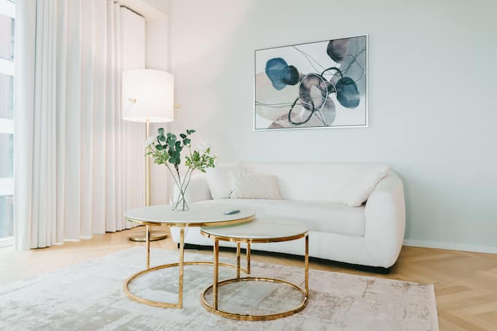 Luxury Living With Breathtaking Panoramic Views - Tallin