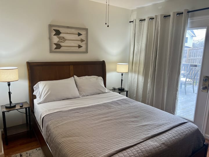 Cozy Hartland Home - Lexington, KY