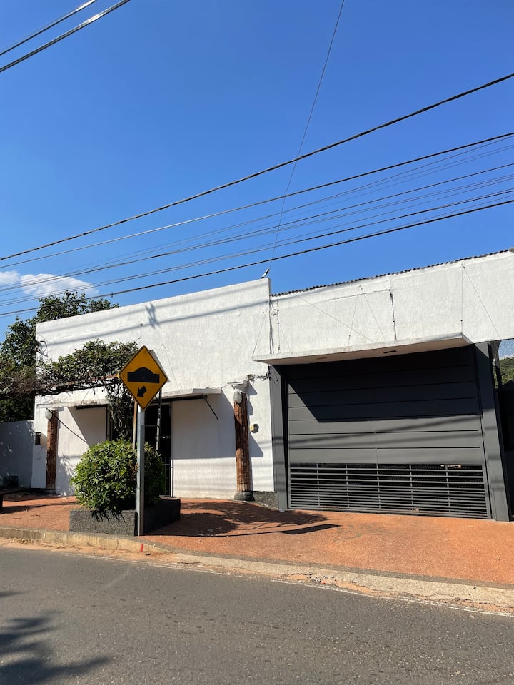 Lindo Hospedaje Amoblado - Capiatá