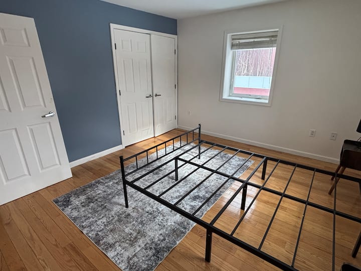 Spacious Apt 6 Min From Downtown - Syracuse, NY