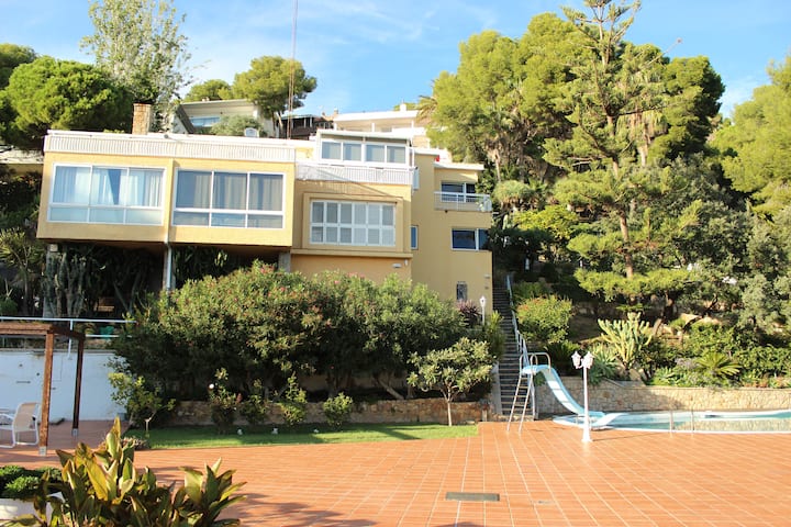 Villa En La Mora Delante Playa - Tarragone