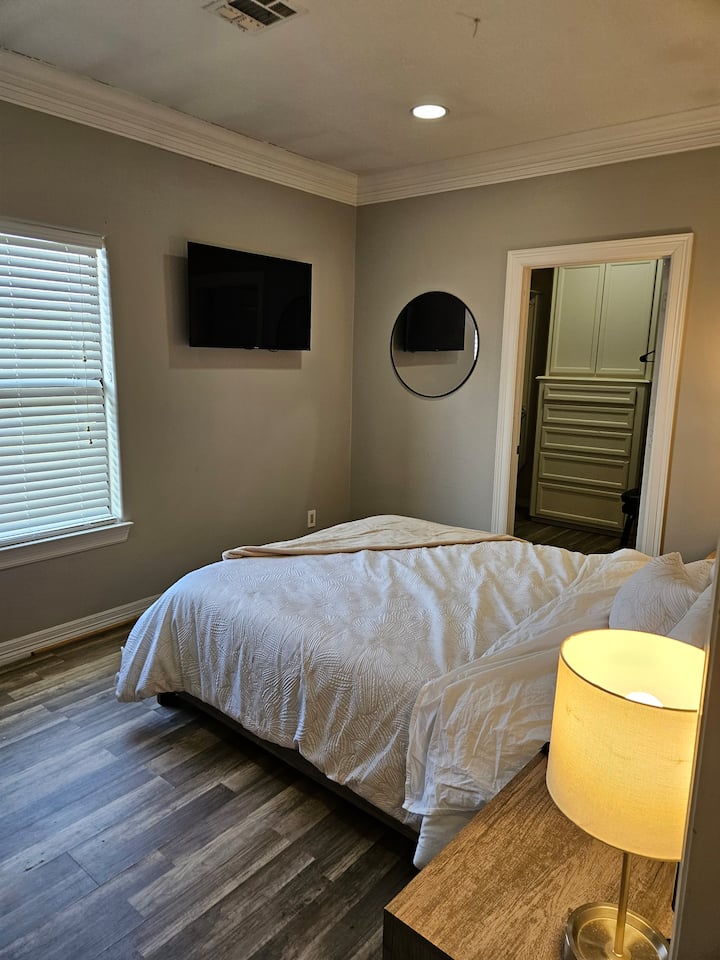 Apartment With A View - Tomball, TX